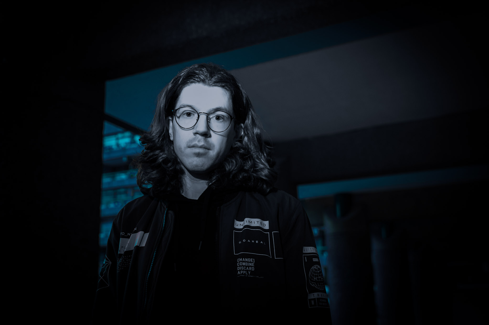 Absent Ink unveils new single, ‘ratcage walk’ - 909originals